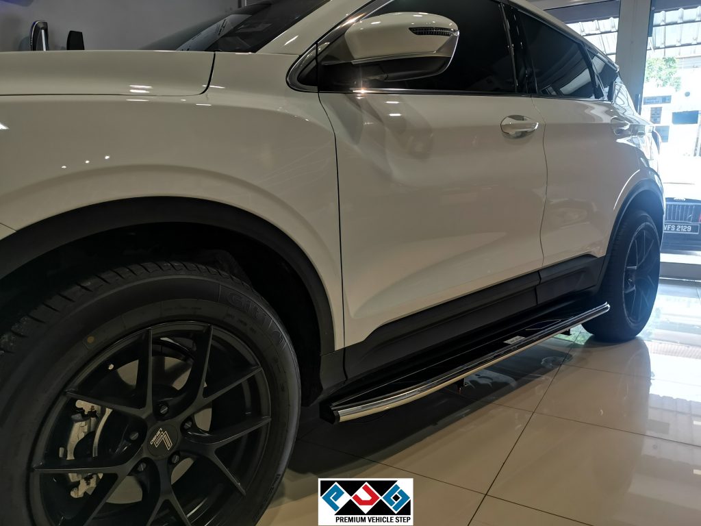 Proton X70 | PREMIUM VEHICLE STEP